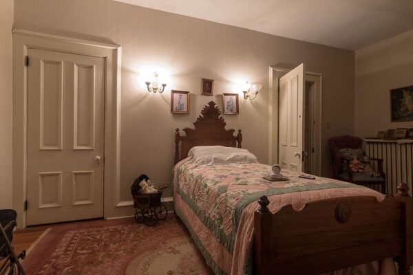 About Cheney Mansion in Jerseyville, Illinois - Cheney Mansion ...